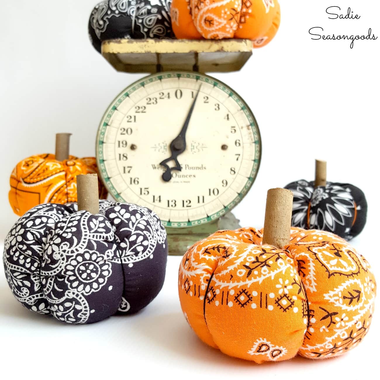 40 Best DIY Dollar Store Halloween Decoration Ideas Virtual World
