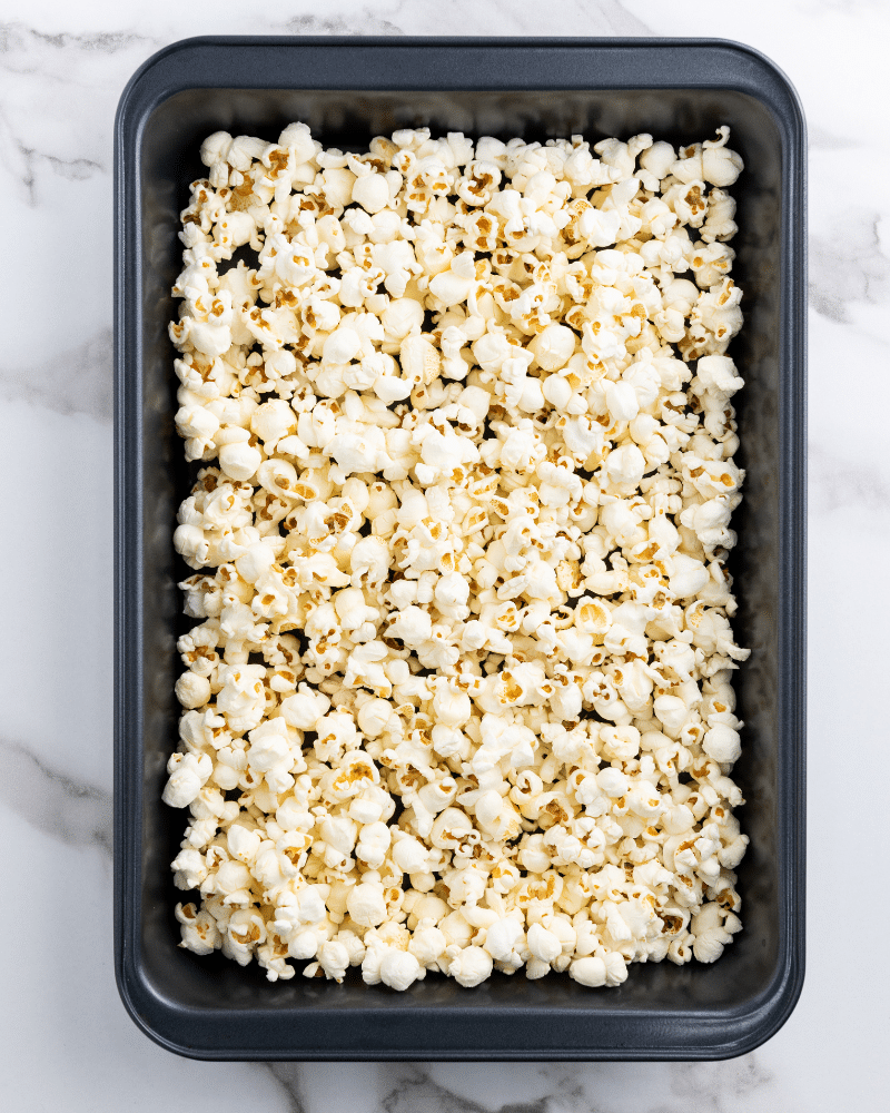 Christmas Popcorn Munch Recipe - This Tiny Blue House