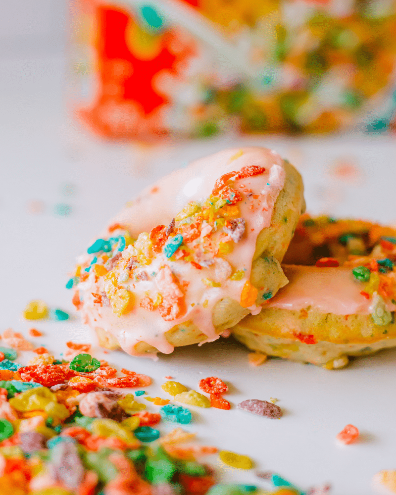 Fruity Pebbles Donuts - This Tiny Blue House