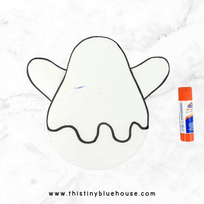 Easy Ghost Craft for Halloween - This Tiny Blue House