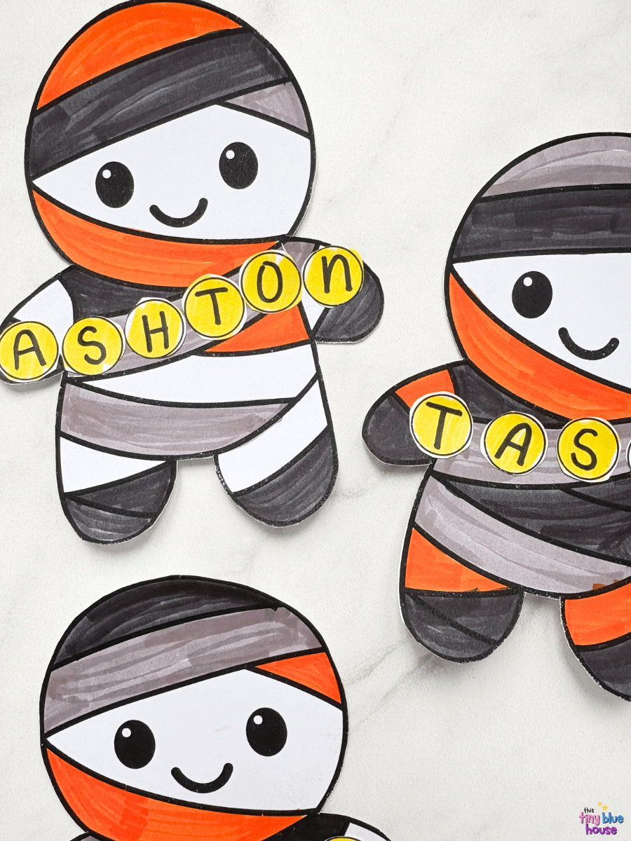 Mummy Name Craft - This Tiny Blue House