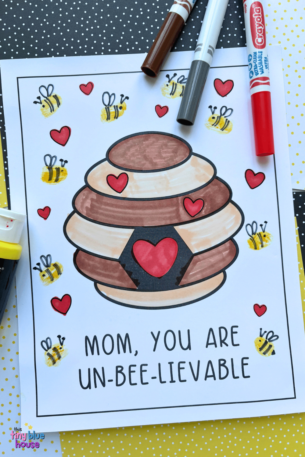 Bee Fingerprint Mother’s Day Craft (Free Printable Template) - This ...